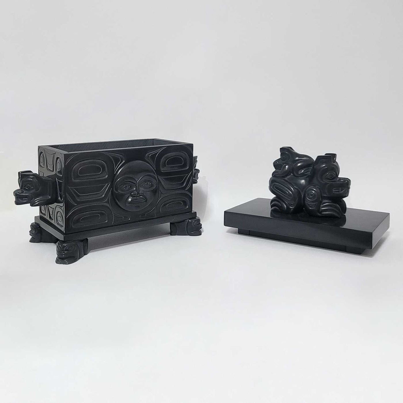 Bear Mother Argillite Box by Gryn White, Haida – Spirits of the West ...