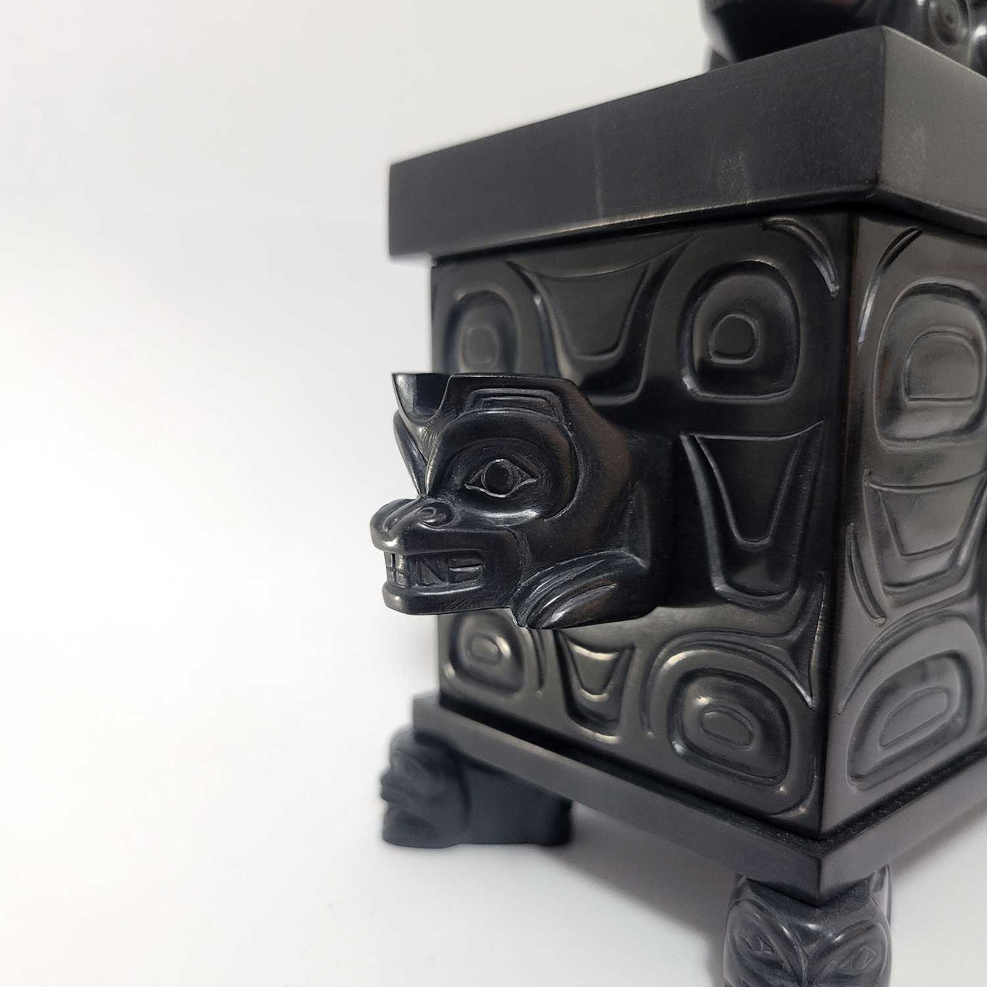 Bear Mother Argillite Box by Gryn White, Haida – Spirits of the West ...