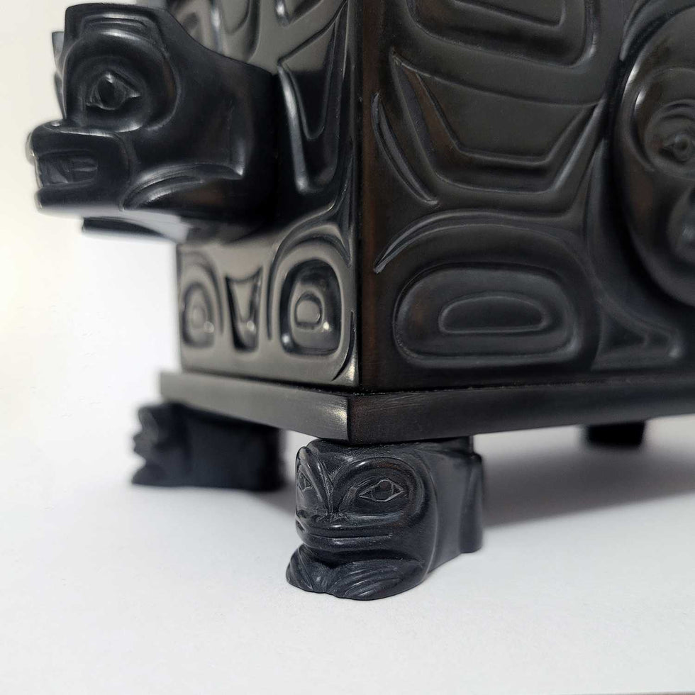 Bear Mother Argillite Box by Gryn White, Haida – Spirits of the West ...