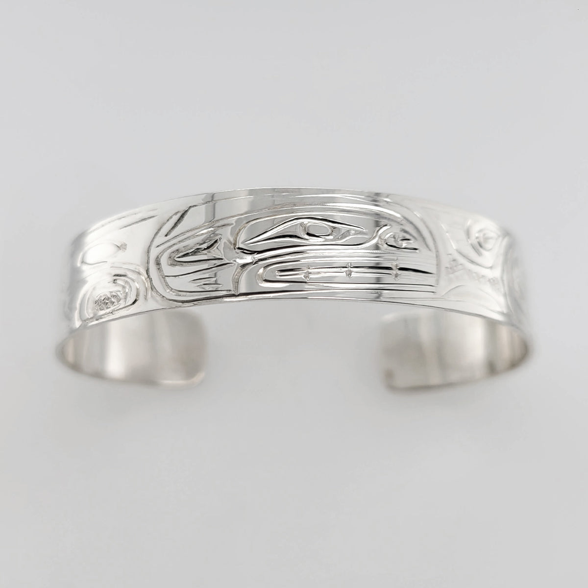 Silver Orca Bracelet by Don Wadhams, Kwakwaka'wakw – Spirits of the ...